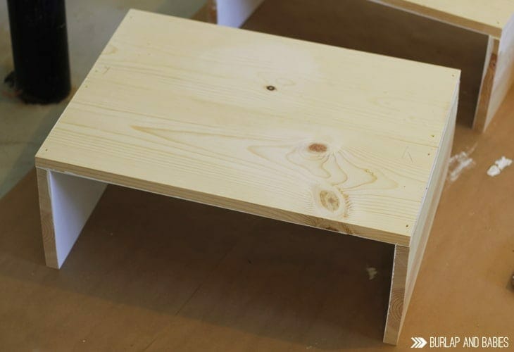 How to Build a Simple Side Table | DIY Modern Side Table for $15