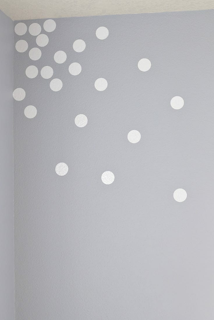 How to Create an Eye-Catching Feature Wall Without Paint