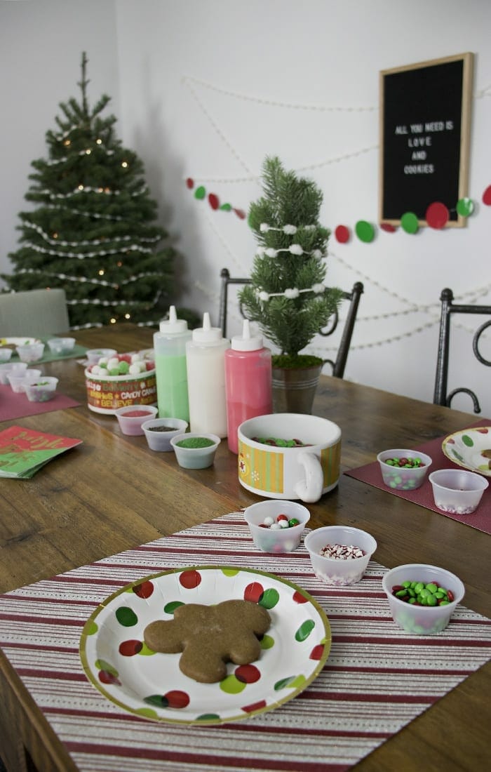 Step-by-Step to Hosting a Christmas Cookie Decorating Party