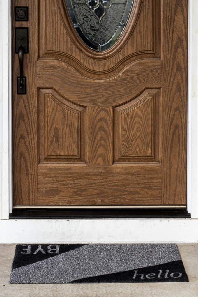 Transform Your Plain Door Mat into this Modern Geometric Mat