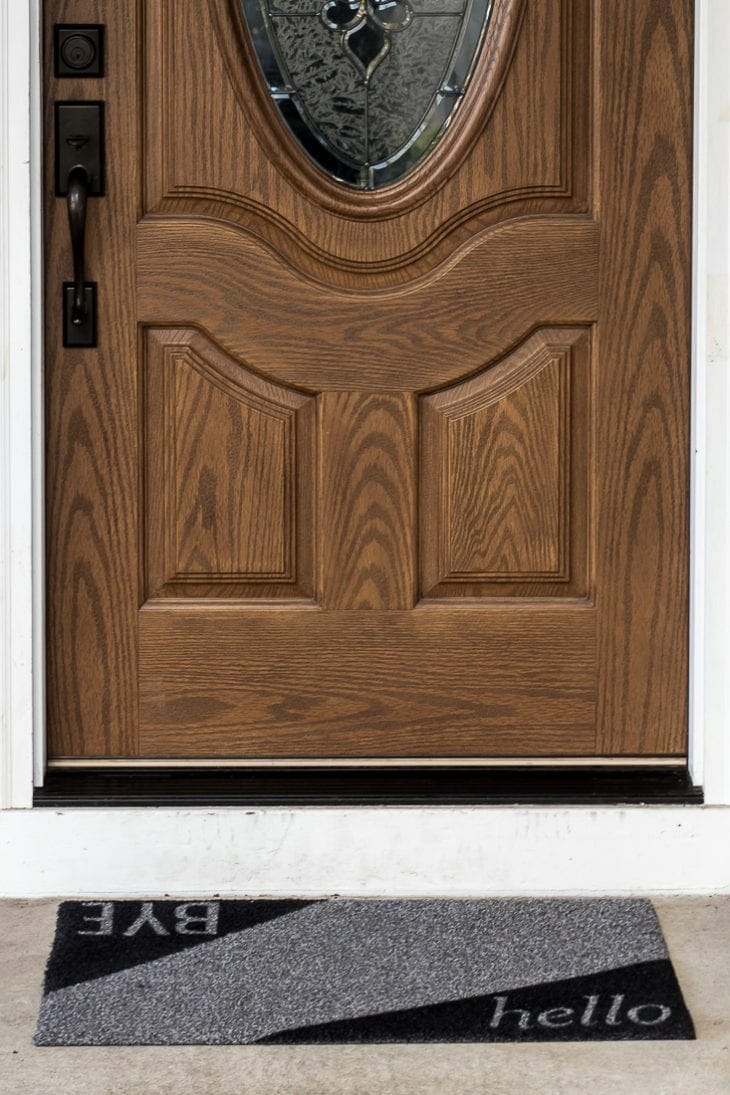 Transform Your Plain Door Mat into this Modern Geometric Mat