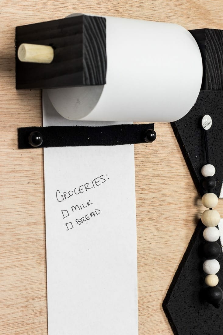 How to Create a Family Communication Board for Small Spaces