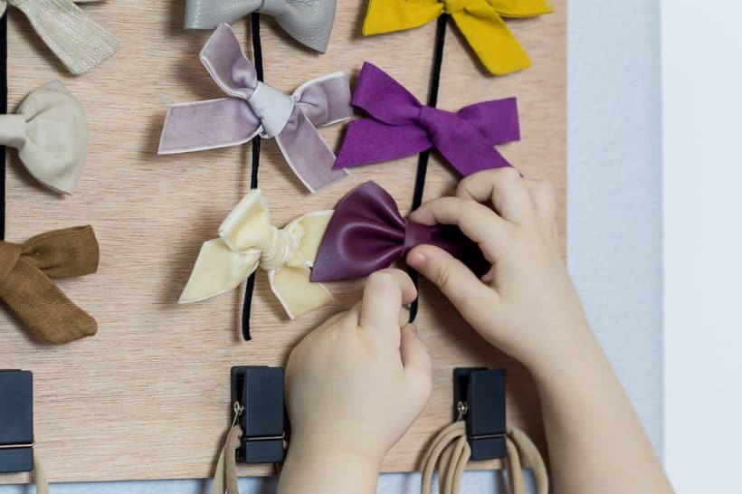 How to Make a Simple Hair Bow Holder for Your Little Girl