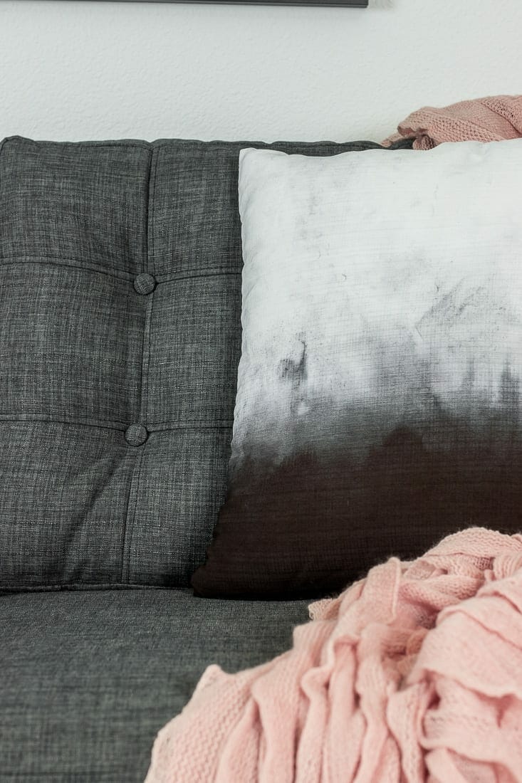 Make This Ombre Dye Pillow | Easy DIY Home Decor