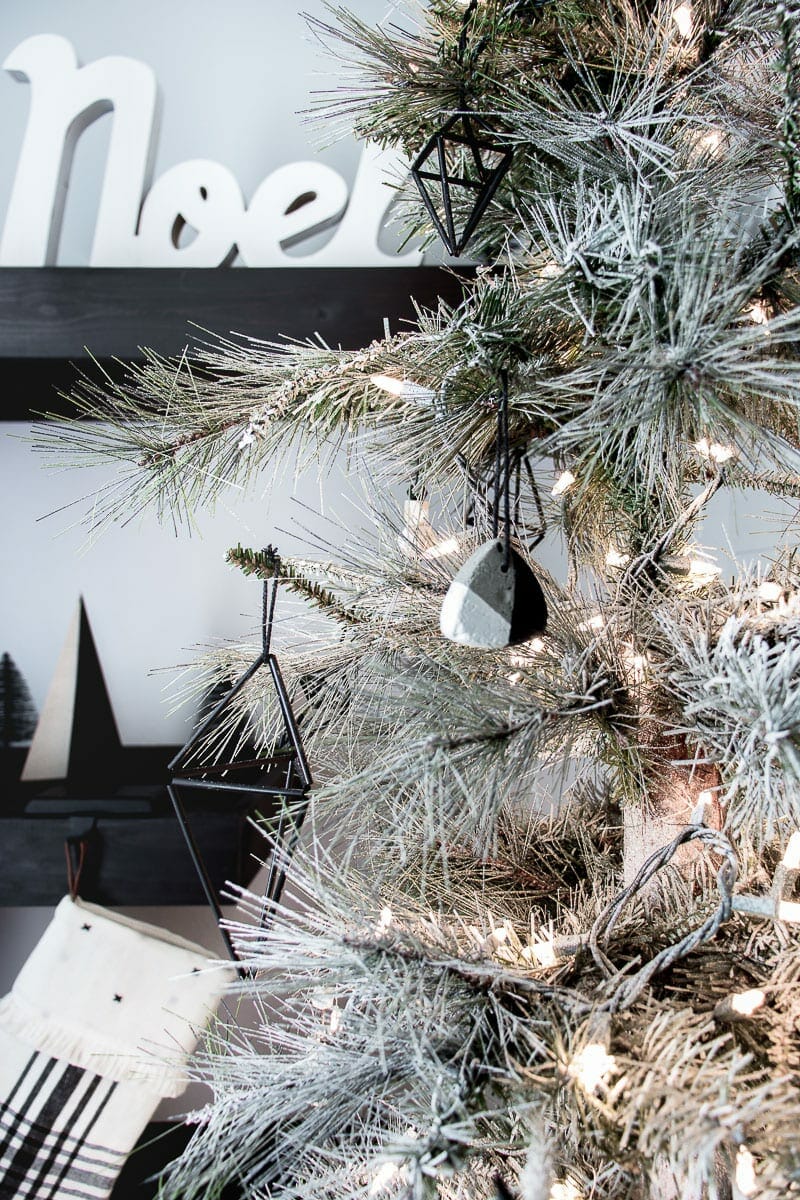 Minimalist Christmas Tree & Decor & Decor Ideas for Your Home