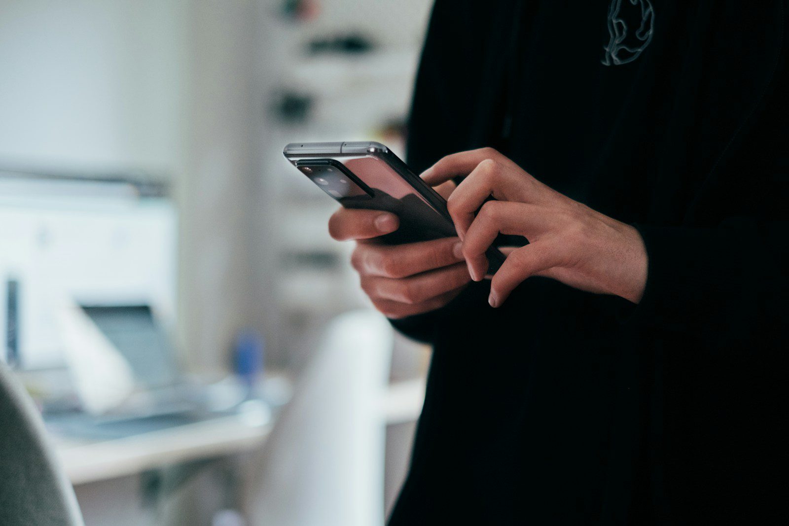 Choosing a Case for a Premium Device: What to Consider